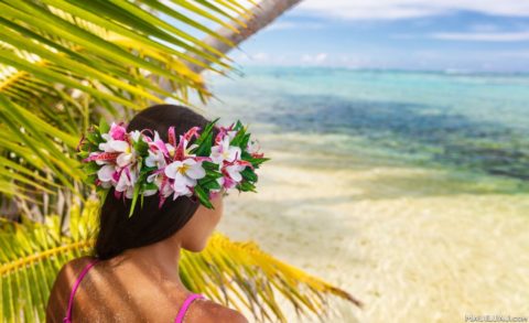 The Art of Lei Making - Materials, Styles, Etiquette traditional lei